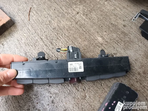 Opel Astra H, Zafira B prekidac sva cetiri - KupujemProdajem