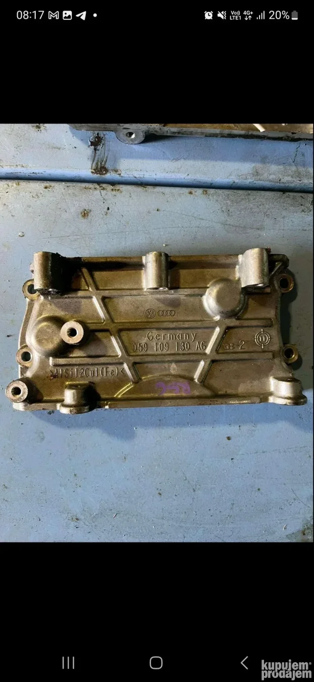 Poklopac glave motora audi a6 a7 a8 q5 059109130ag - KupujemProdajem