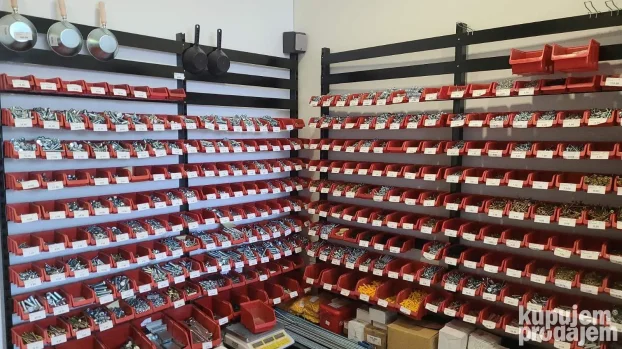 Plasticni kontejneri i klaseri - KupujemProdajem