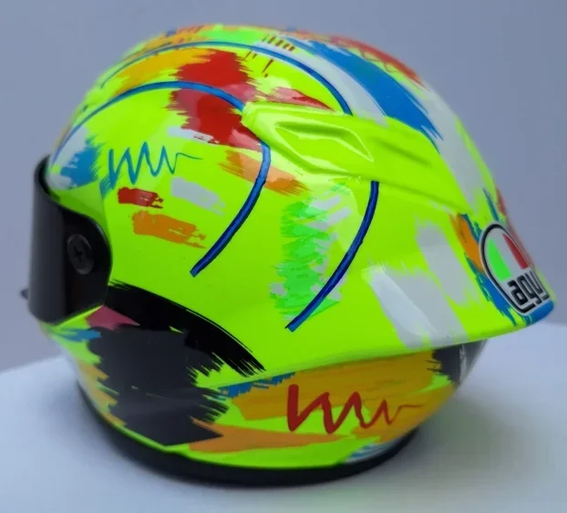 Mini ukrasne makete MOTO GP kacige mod.13- N O V O - KupujemProdajem