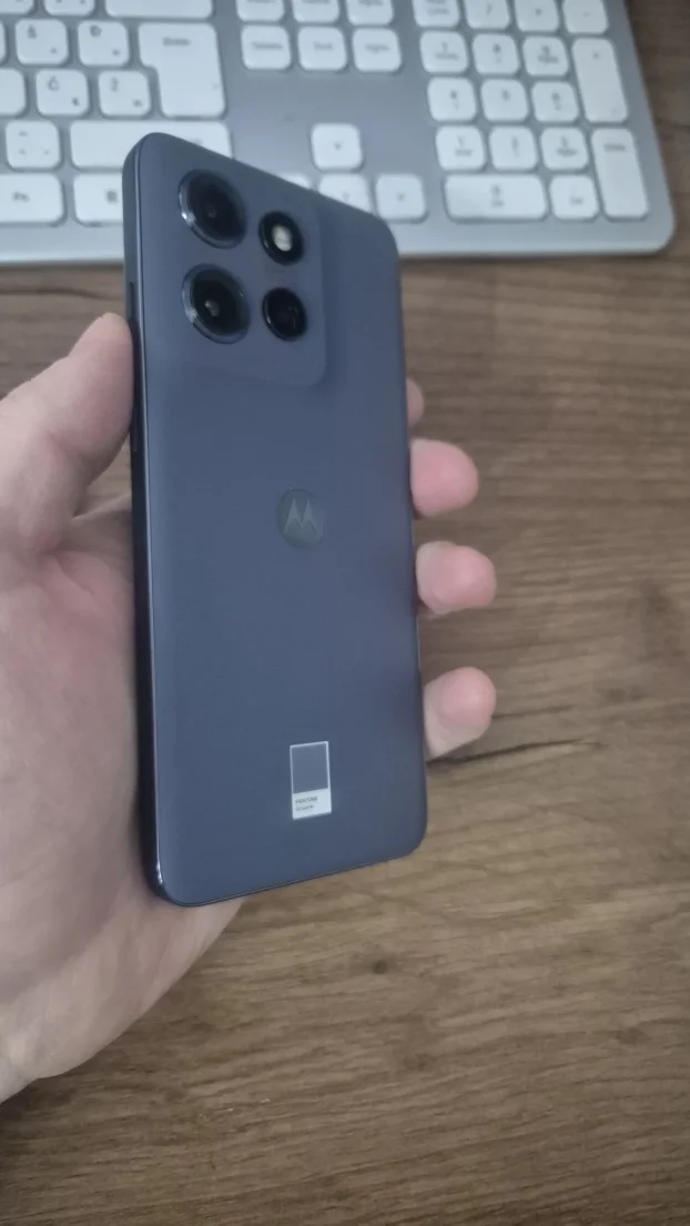 Motorola Edge 50 neo 8/256 - grisaille - KupujemProdajem