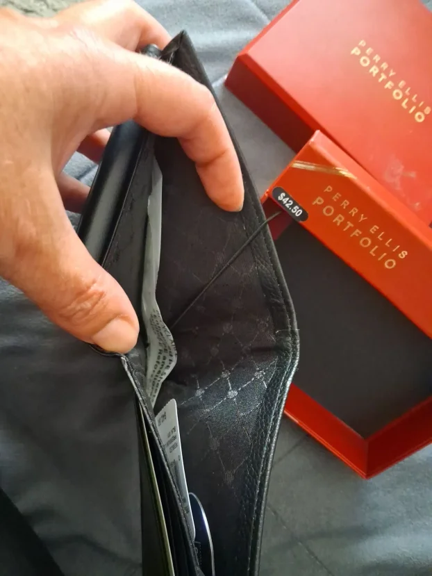 PERRY ELLIS PORTFOLIO,muski novcanik,nov,kozni,original - KupujemProdajem