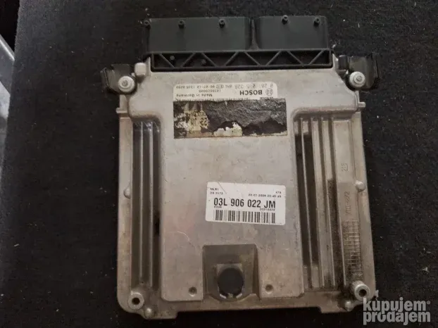 ECU motorni racunar. A4 b8. 03l906022jm - KupujemProdajem