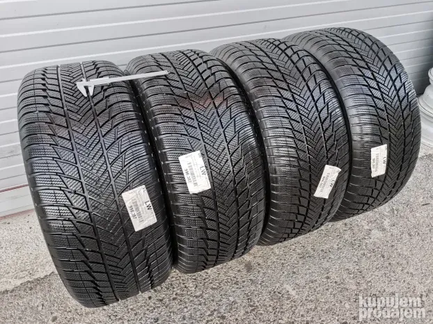 Bridgestone zimske m+s 265 50 R19 RunFlat NOVO RFT 265/50 19 ...