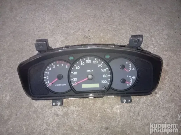 Km sat instrument tabla Kia Rio - KupujemProdajem