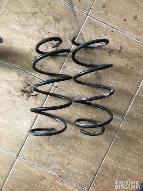 BMW E90 E91 prednje opruge - KupujemProdajem
