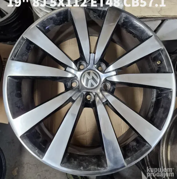 Polovne alu felne 19" origin. VW Polirane šifra:19116 - KupujemProdajem