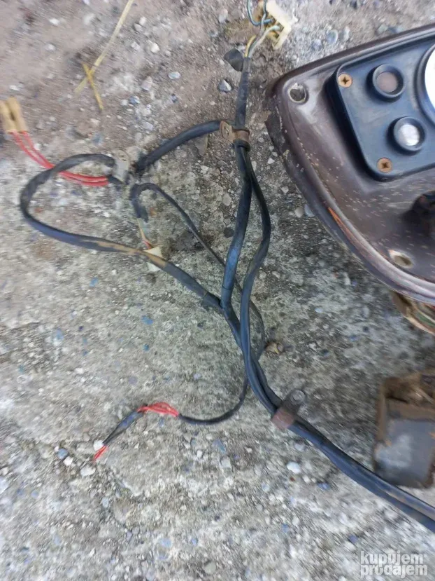 Kompletna instalacija za traktor store - KupujemProdajem