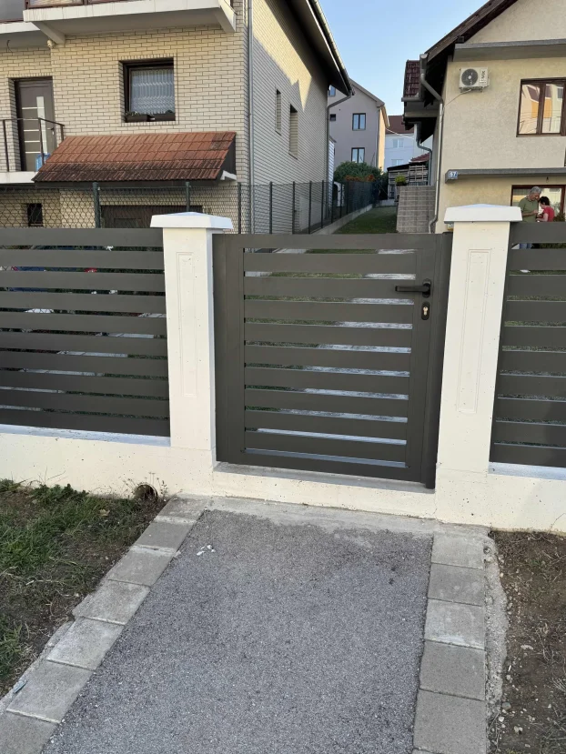 Aluminijumske kapije i ograde 80x20 2cm razmak - KupujemProdajem