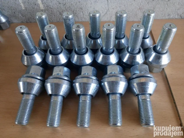 Plivajuci srafovi za alu felne Jugo - KupujemProdajem