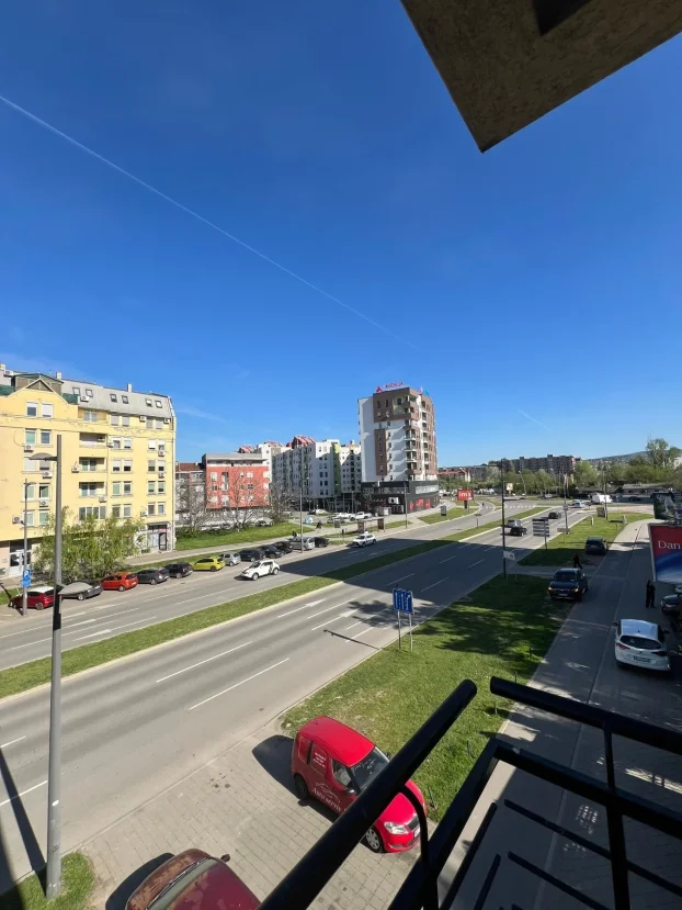 Dvoiposoban stan na prodaju - Bulevar Evrope, Novi Sad - KupujemProdajem