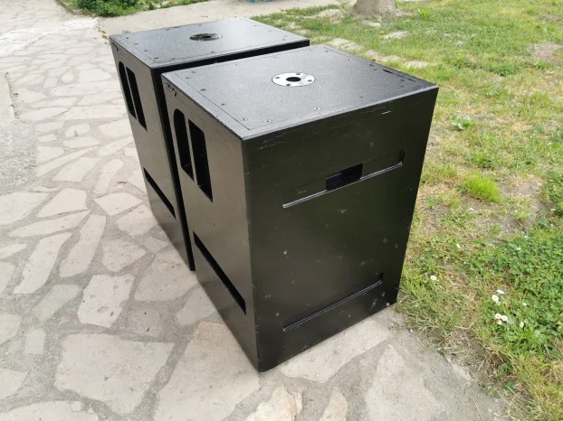 Prazni Bass binovi za 15 inca - KupujemProdajem