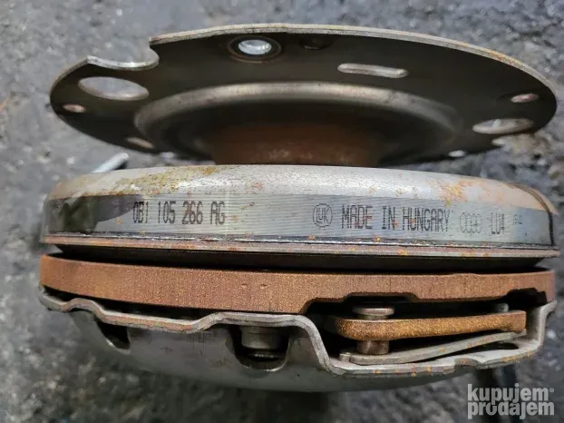 Plivajuci Zamajac sa setom Audi A5 2.0 TDI 0b1 105 266 AG - KupujemProdajem