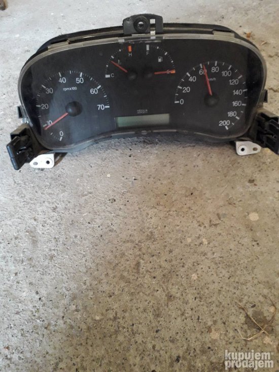Km sat instrument tabla Fiat Punto 2 - KupujemProdajem