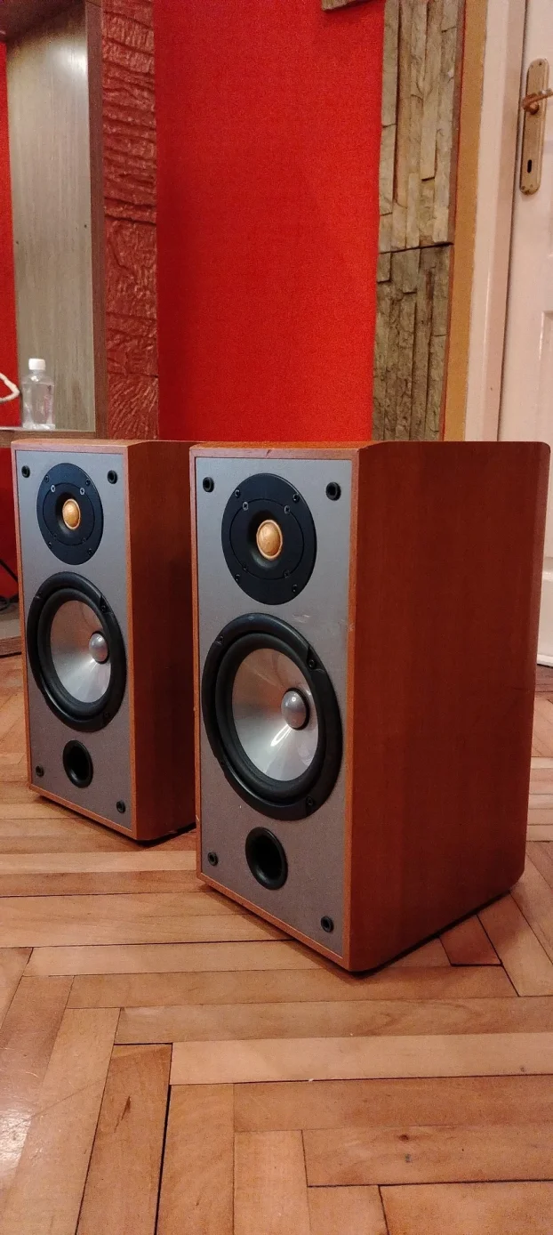 Yamaha NS-100 300W/100W Bass 6 Inch - KupujemProdajem