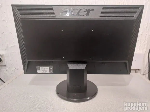 Acer V193HQL 18.5/LCD HD 1336x768/VGA/Kablovi - KupujemProdajem