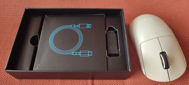 Logitech G PRO superlight beli - KupujemProdajem