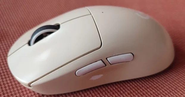 Logitech G PRO superlight beli - KupujemProdajem