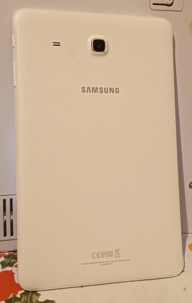 BRUTALAN DISPLAY Samsung Tab E,T560 and.7.1.2 kaoNOV +POKLON ...