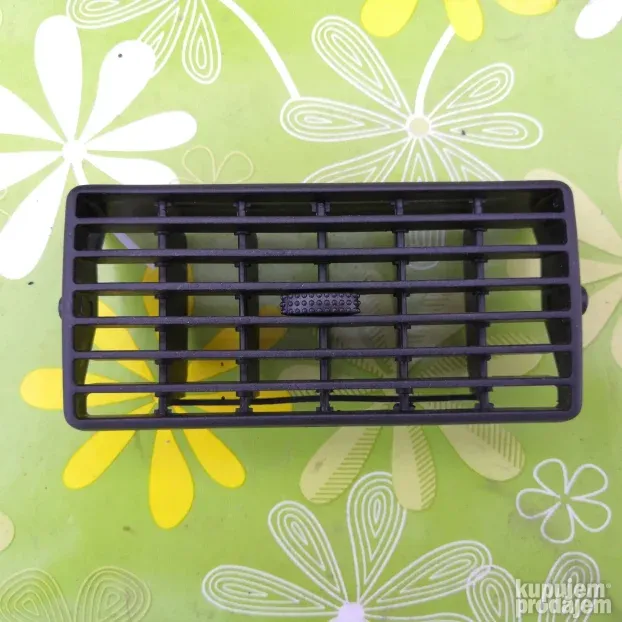 Centralna leva rešetka ventilacije Volkswagen Golf 4 - KupujemProdajem