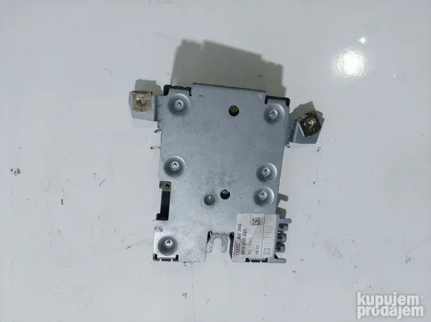 Audi a3 8p modul antene 8P3035225 - KupujemProdajem