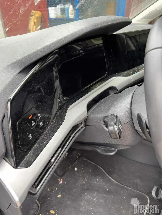 Tabla za VW Golf 8 - KupujemProdajem