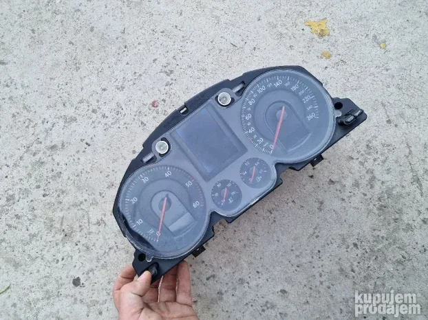 KM sat tabla bord Pasat B6 - KupujemProdajem