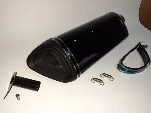 Auspuh Top za skuter ili motorcikl - Crni Crveni Karbon - KupujemProdajem