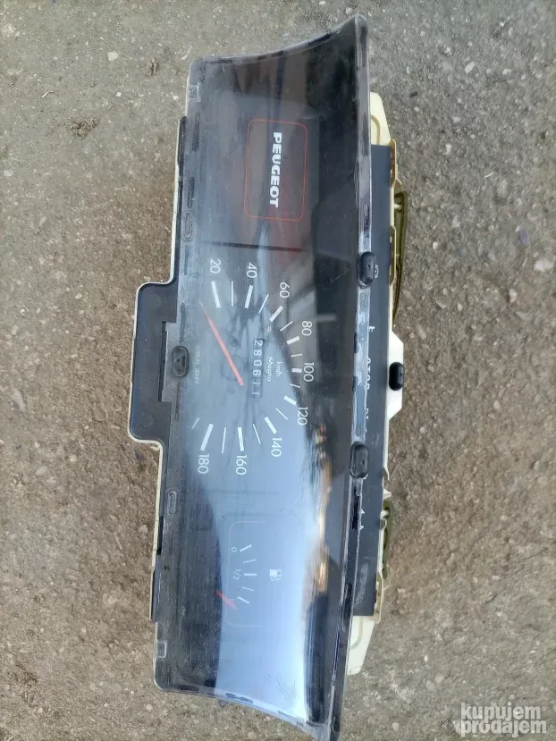 kilometar sat pezo 205 - KupujemProdajem