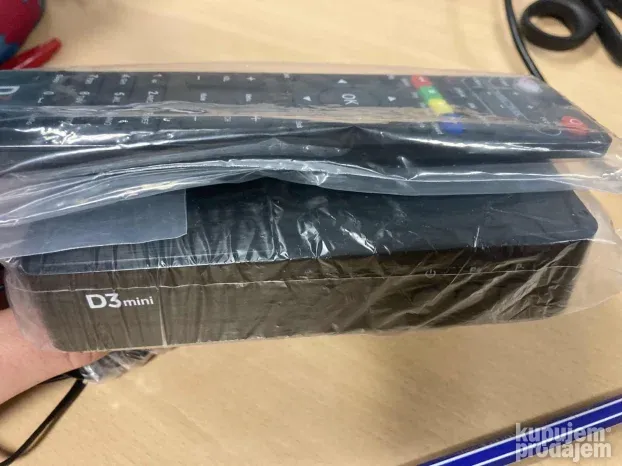 d3 mini kablovski TV box ispravan daljinski+punjac - KupujemProdajem
