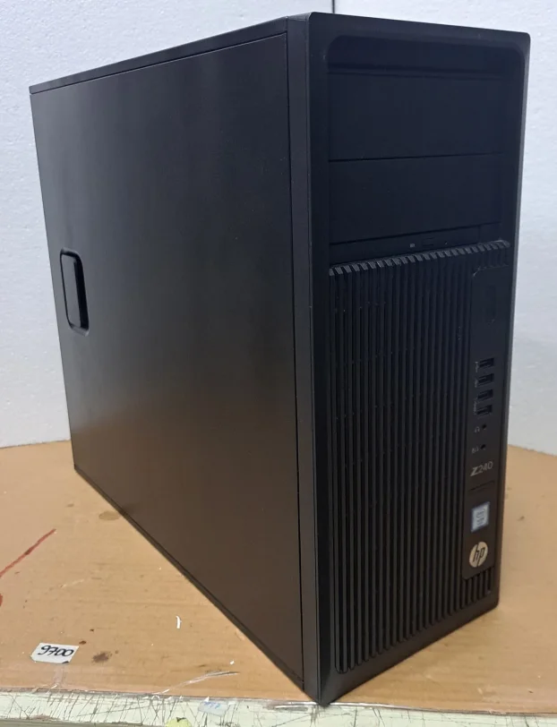 HP Z240 i7 7700 3,6GHz 16gb 256Gb QUADRO M2000 4gb 6pin - KupujemProdajem