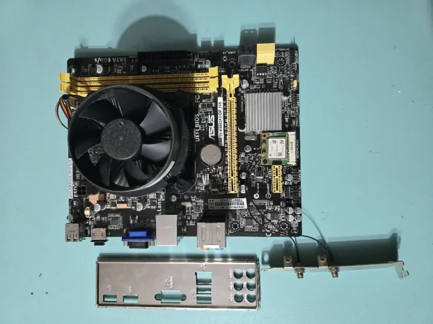 Asus H81M-E/M52AD/DP MB WiFi / Socket 1150 - KupujemProdajem