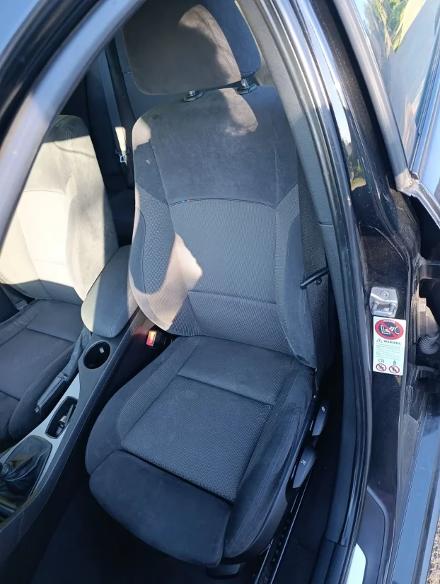 Bmw x1 enterijer - KupujemProdajem