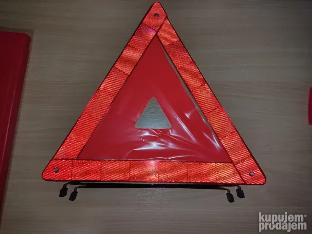 Sigurnosni Trougao za auto / Trokut - NOVO - KupujemProdajem