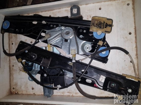 Podizac stakla Opel Astra J Podizaci levi desni za staklo - KupujemProdajem