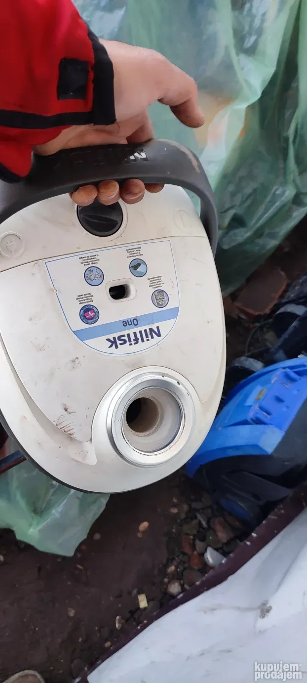 delovi za usisivac nilfisk one beli - KupujemProdajem