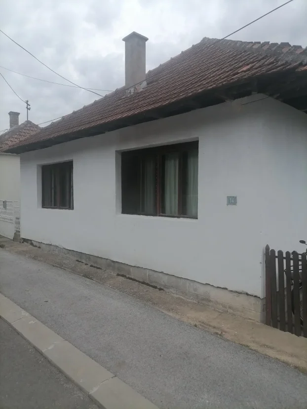 Centar, Ub - KupujemProdajem