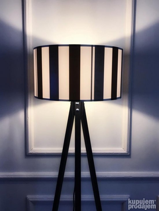 Podna lampa novo - KupujemProdajem