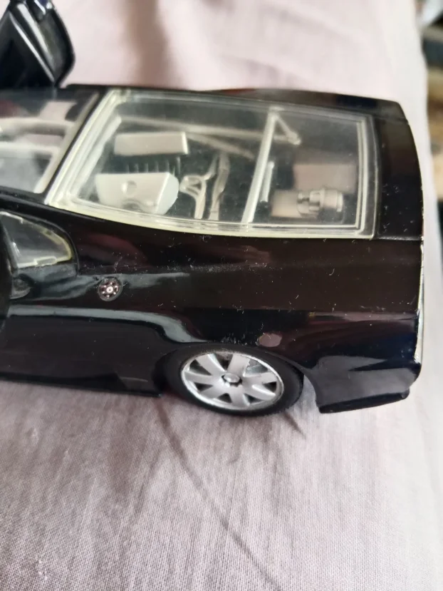 Wolcvagen u celosti Metalni Auto 1:24 s podizanjem vrata! - KupujemProdajem