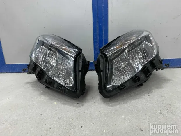 Mercedes GLA W156 Far Farovi - KupujemProdajem