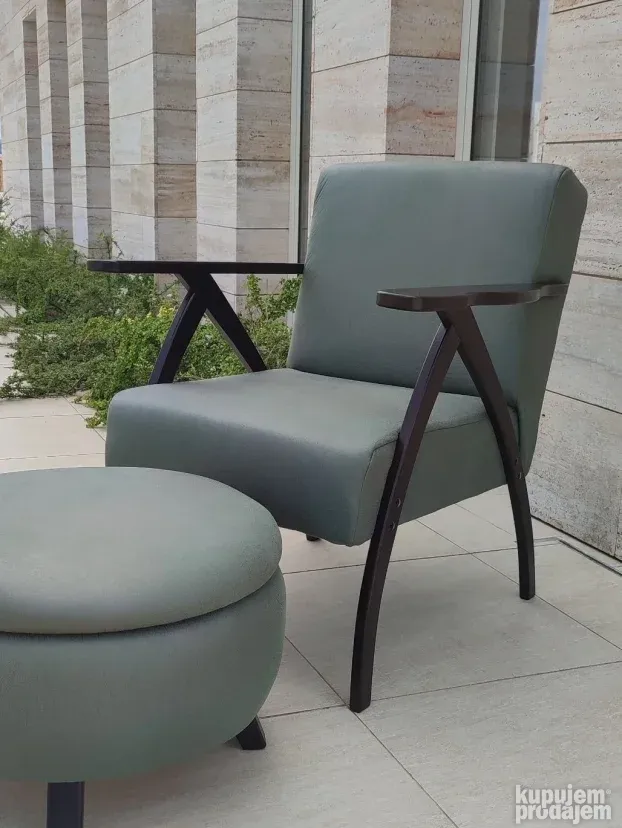 Retro fotelja - KupujemProdajem