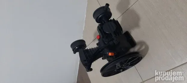 Kompresorska Glava 2 KLIPA 250l/2.2kw motor - KupujemProdajem