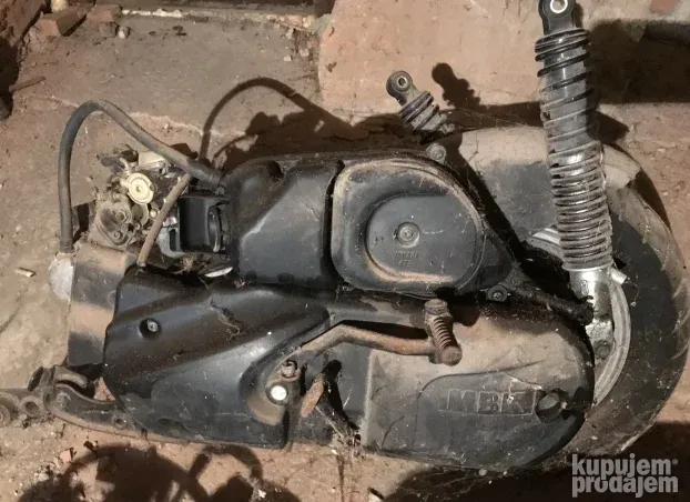 YAMAHA MBK 150 kompletna masina za skuter - KupujemProdajem