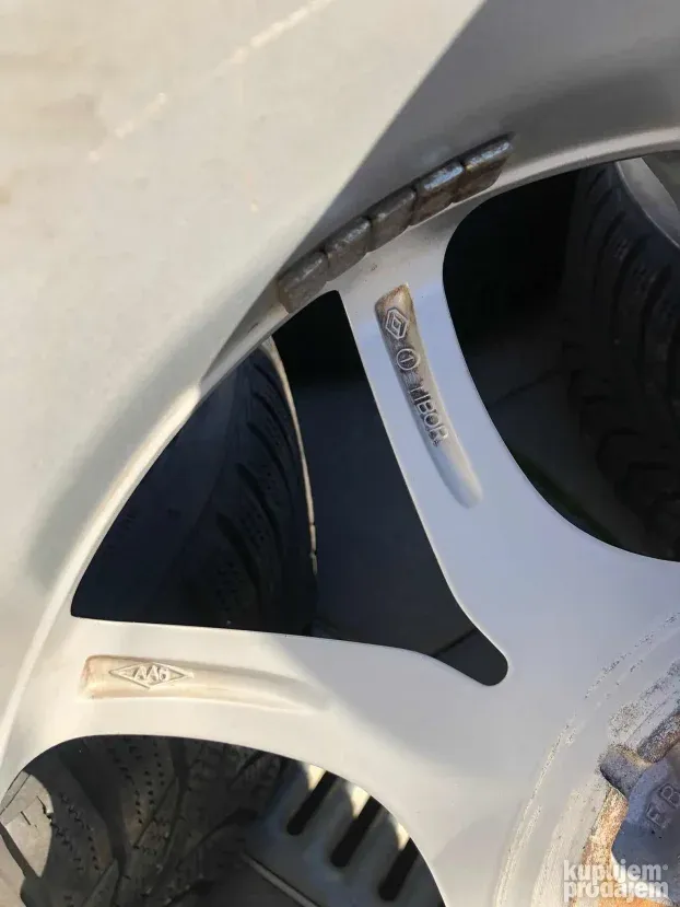 17 5x114.3 Reno Clio RS felne Original Renault CH - KupujemProdajem