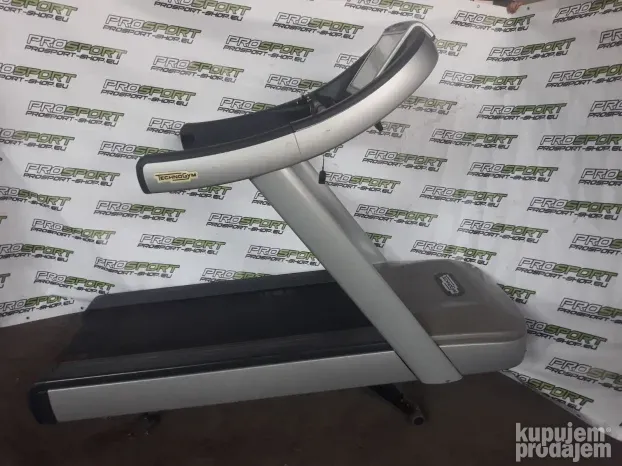 TECHNOGYM RUN EXCITE 700 LED traka za trčanje - KupujemProdajem