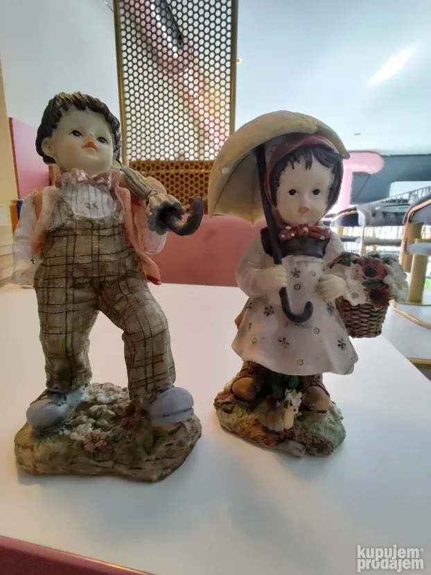 dve vrhunske figure - KupujemProdajem