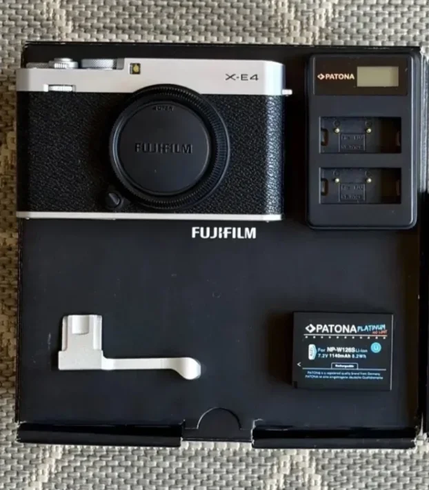 [AKCIJA VIKEND] Fujifilm X-E4 / Fuji XE4 - KupujemProdajem
