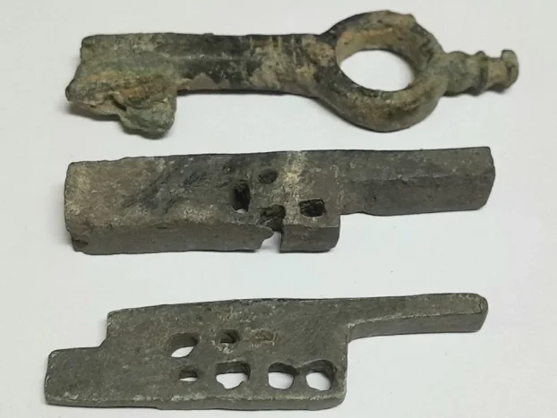 Rare Roman key and 2 roman lock mechanisms - KupujemProdajem