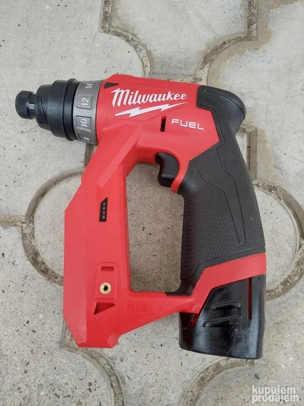 Milwaukee M12 FDDX udarna srafilica PROFI 2021g - KupujemProdajem