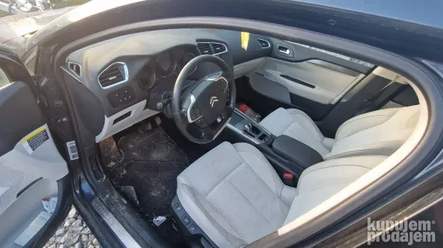 Citroen c4 beli enterijer polu koža - KupujemProdajem